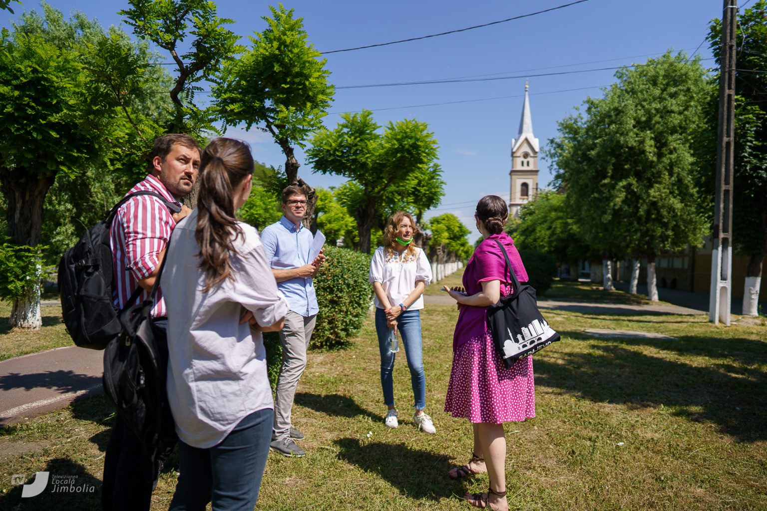 O1.M2.04. Speaking with communities. How to conduct an interview with ...